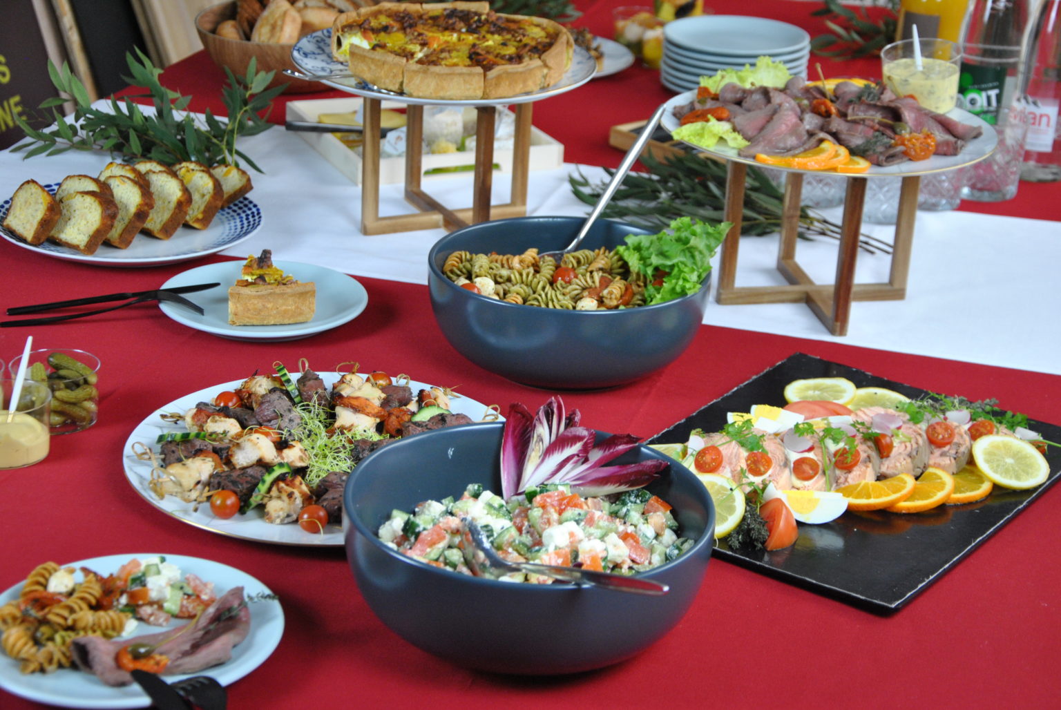 Au menu : le magnifique buffet du traiteur Thomas – Autour du Baptême